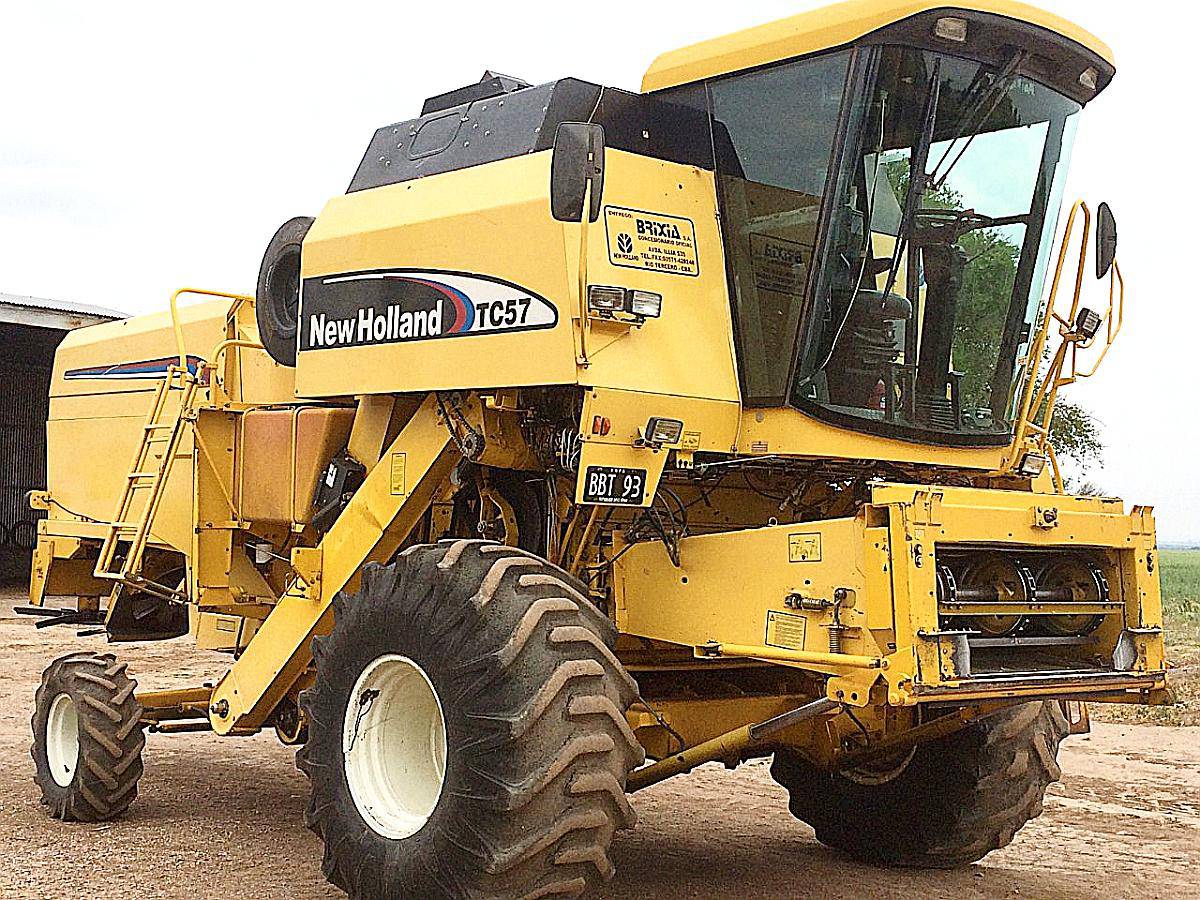 Cosechadora New Holland TC 57 - Agroads