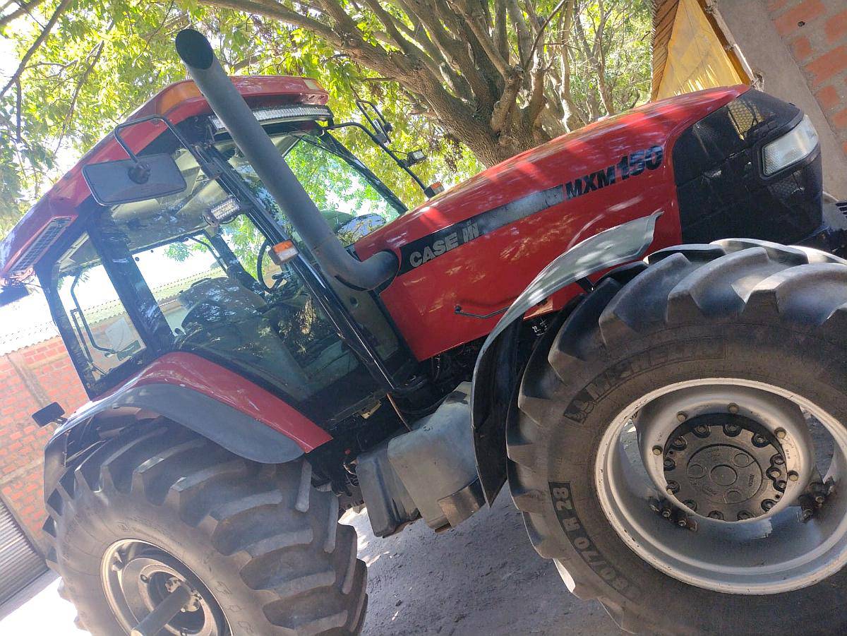 Case MXM 150 Centro Cerrado año 2006.- 7500 Hs - Año: 2006 - Agroads