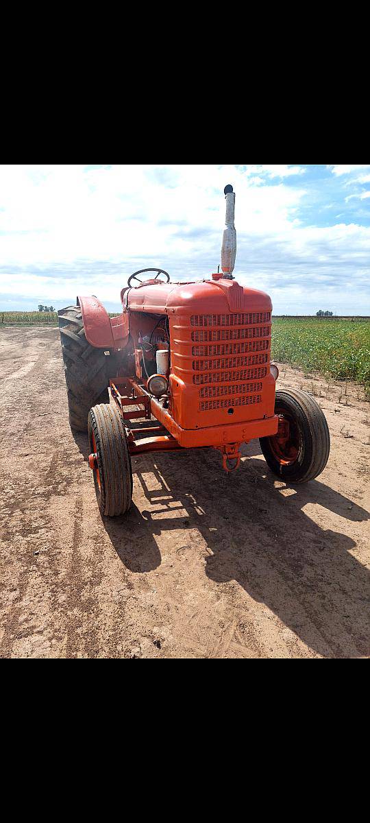 Vendo Tractor Fiat 55 - Año: 1960 - u$s 6.000 - Agroads