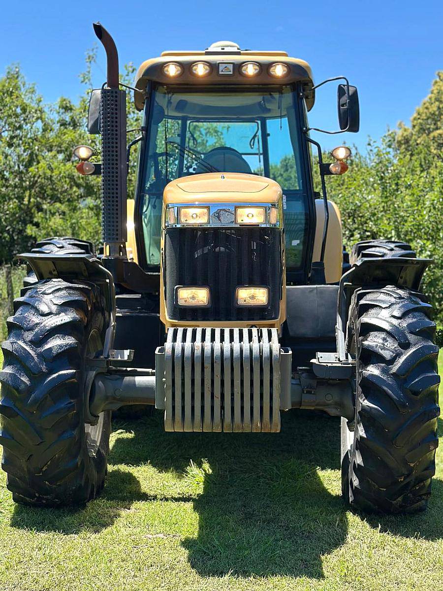 Tractor Challenger MT 570 año 2012 - Año: 2012 - Agroads