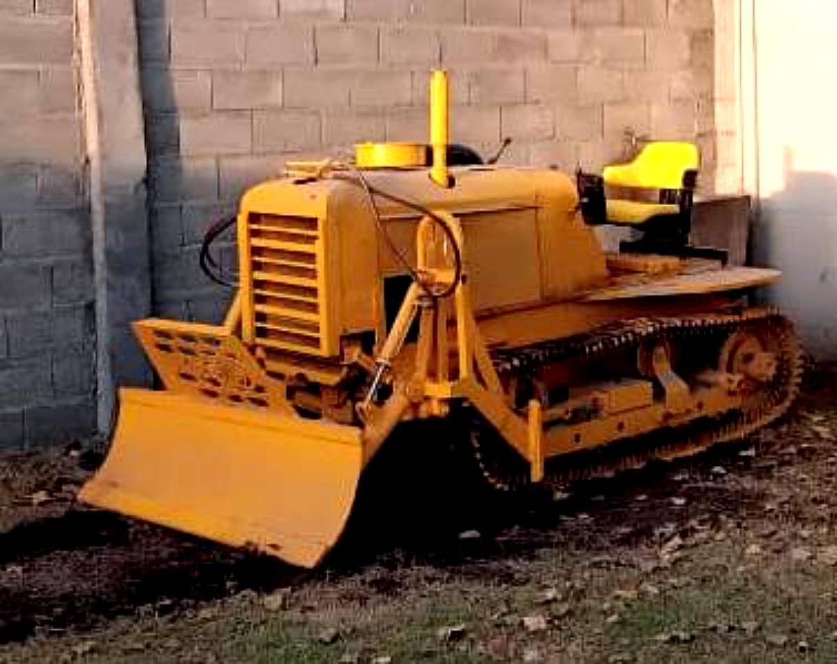 Mini Tractor/topadora con Orugas - Año: 1964 - u$s 14.500 - Agroads
