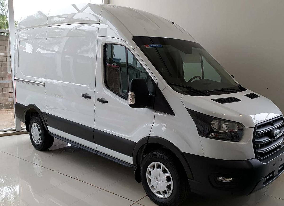 Ford Transit Furgon Mediano Techo Elevado Disponible - Agroads