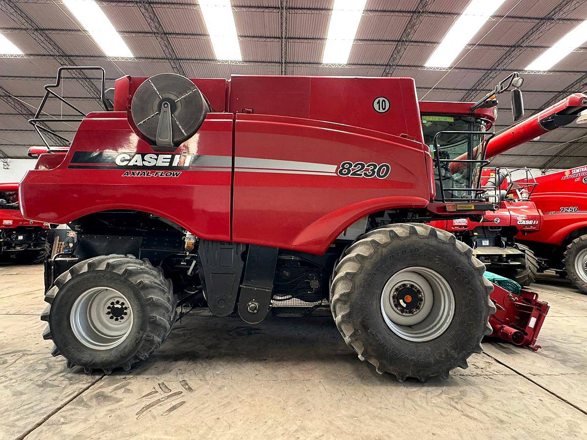 Case IH Axial Flow 8230 - año 2016 - Año: 2016 - Agroads