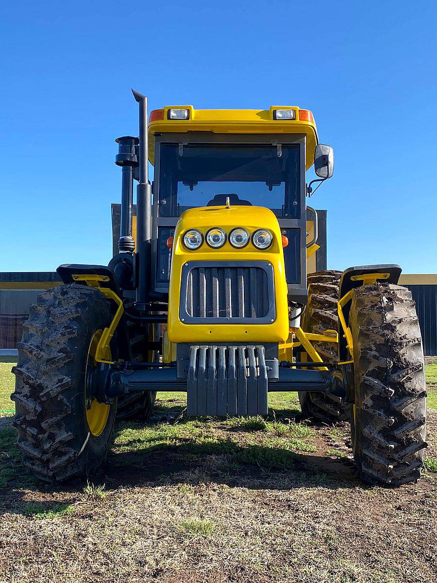 Tractor Pauny 250a 18.4x38 Dual - Año: 2006 - Agroads