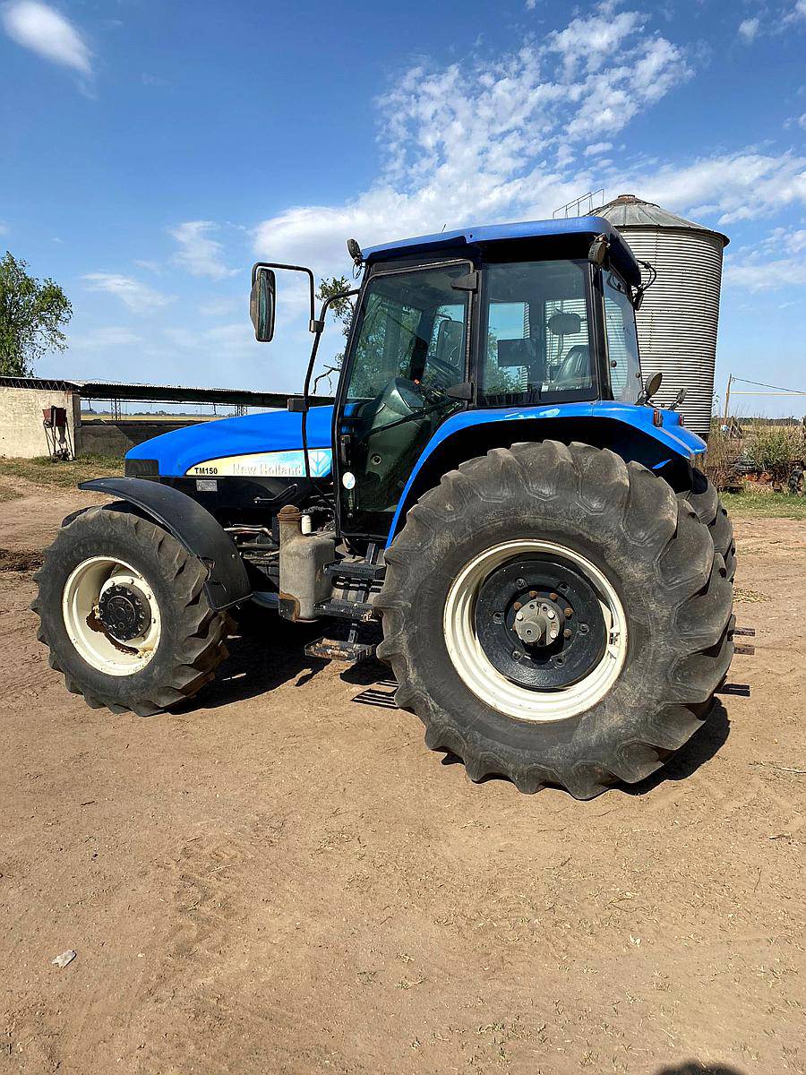 Tractor New Holland TM 150 - Año: 2007 - Agroads