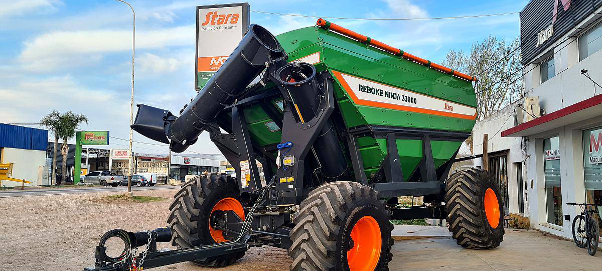 Tolva Autodescargable Stara Reboke Ninja 33000 / 40000 - Agroads