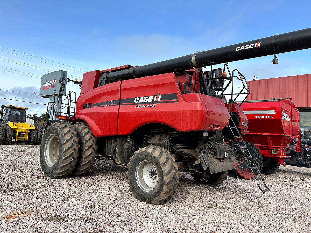 Case 8120 año 2012 - Año: 2012 - u$s 405.000 - Agroads