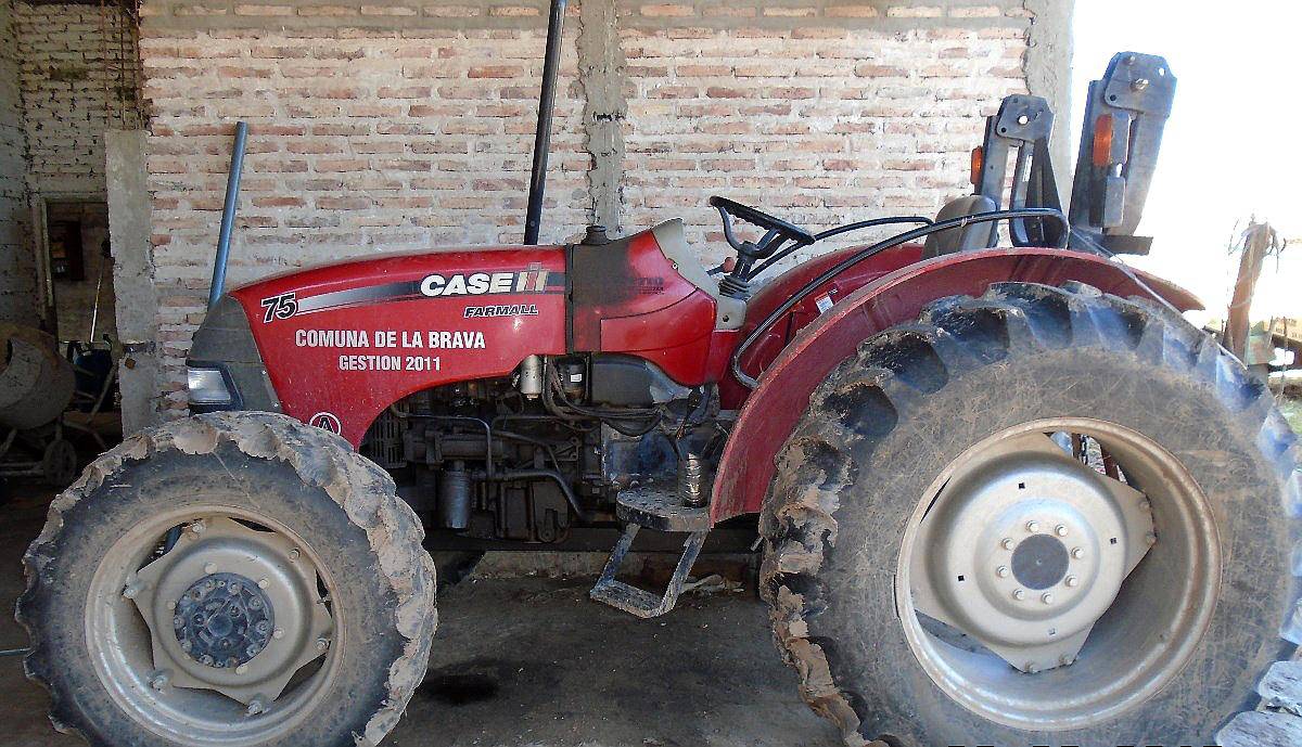 Tractor Case 75 Farmall - Año: 2011 - u$s 26.000 - Agroads