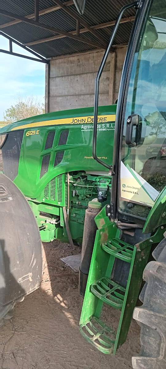 John Deere 6125 e año 2021 C/ Piloto. 850hs Excelente - Agroads
