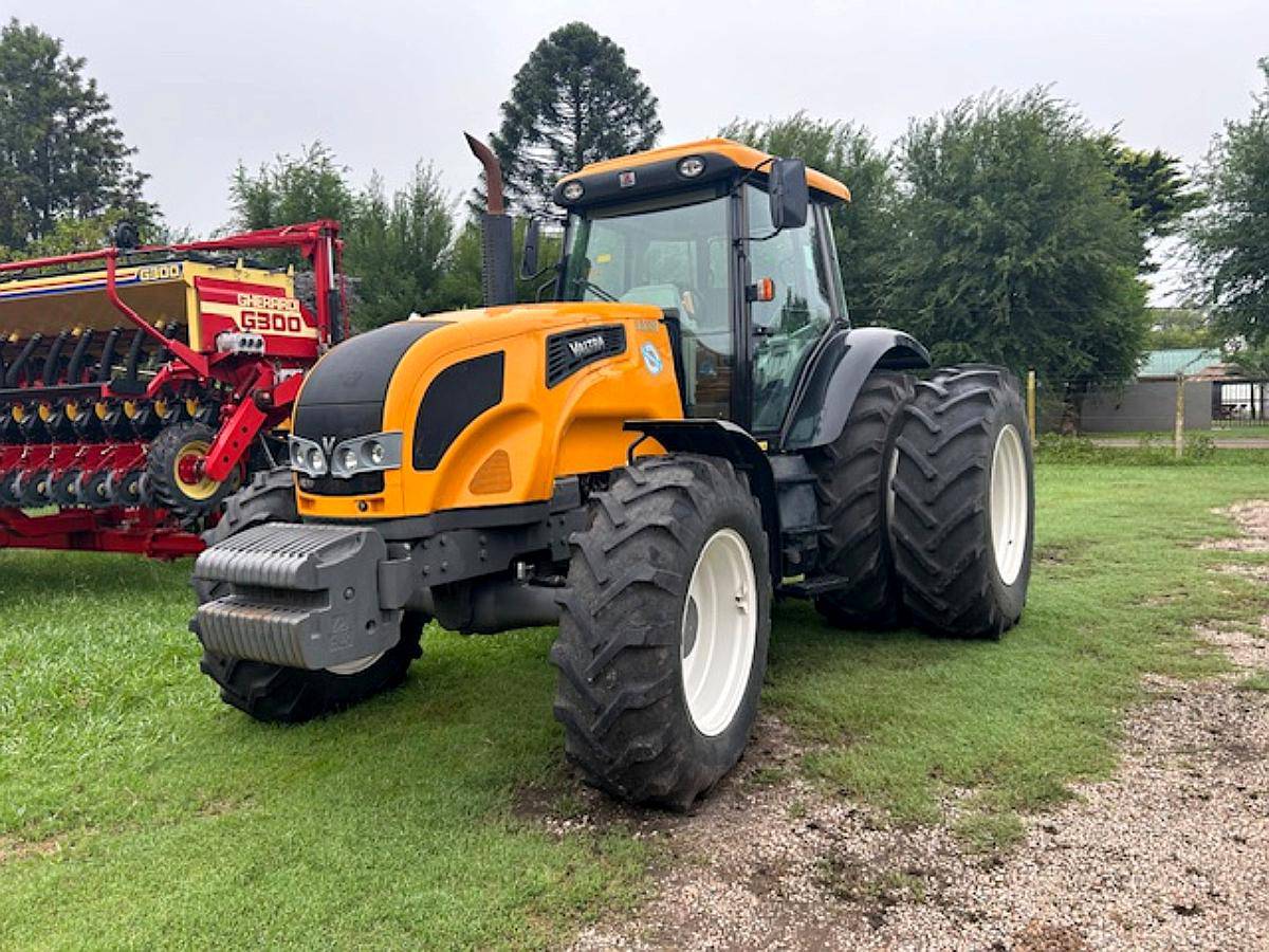 Tractor Valtra AR 220 Impecable - Año: 2017 - Agroads