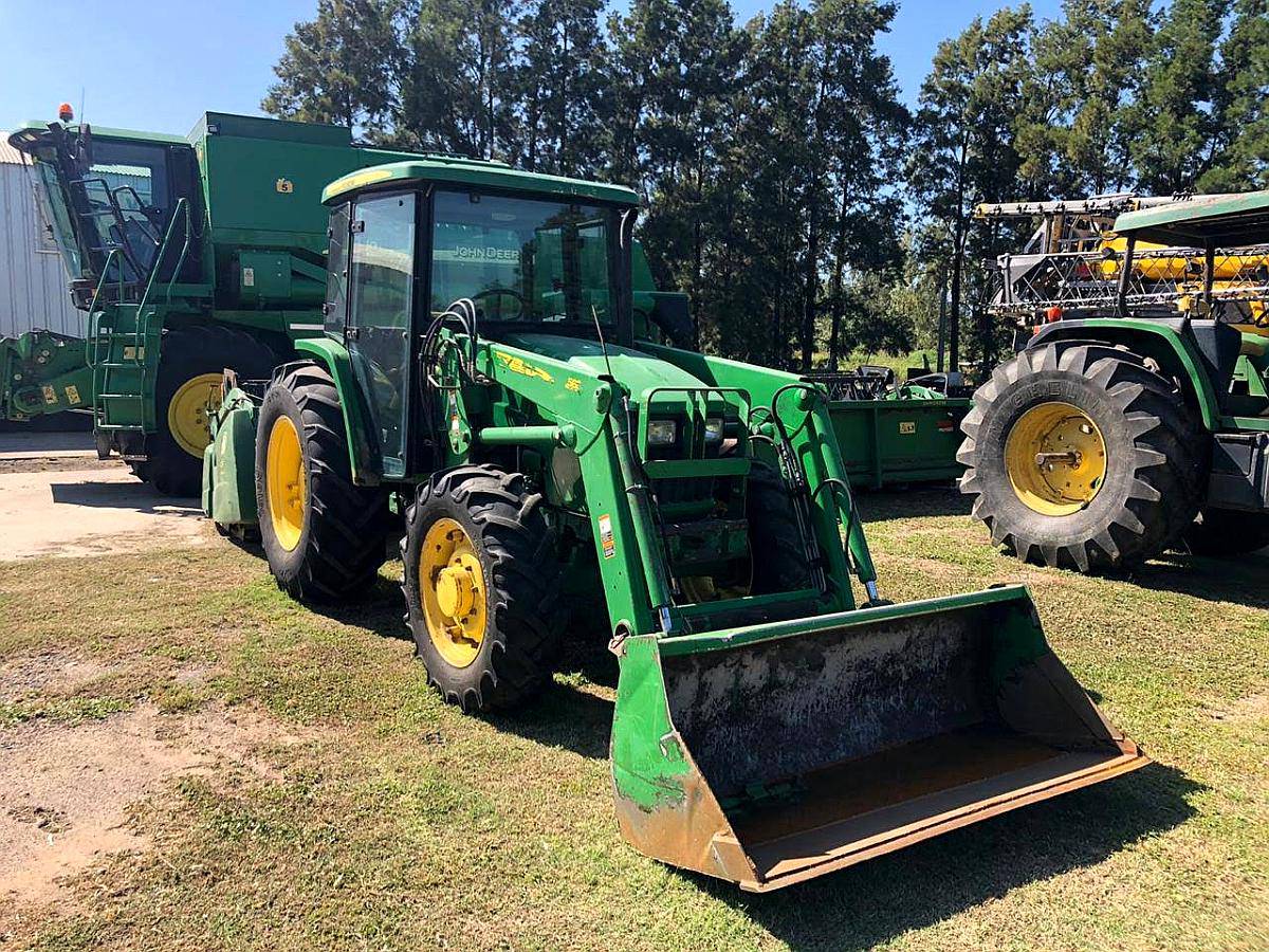 Tractor 5725 John Deere 2013 - Año: 2013 - u$s 50.000 - Agroads