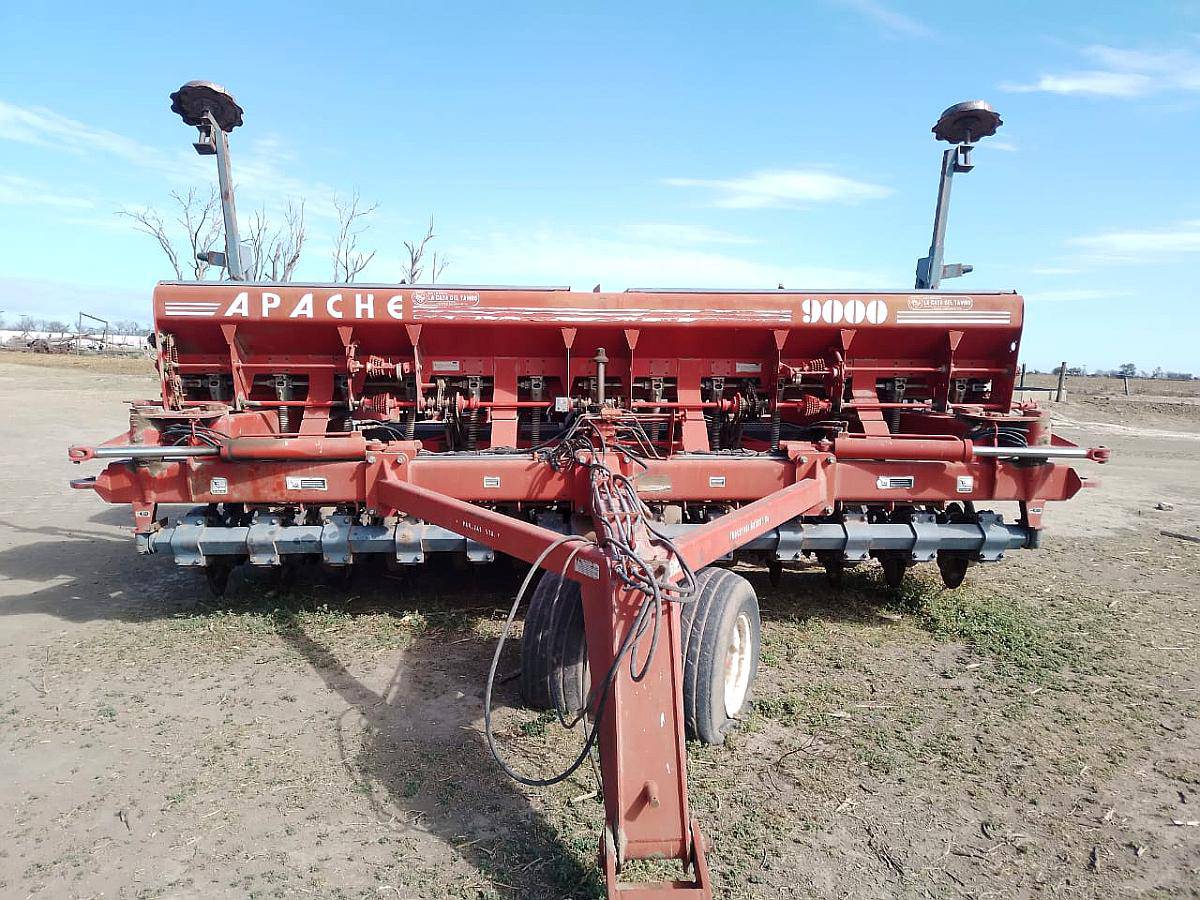 Apache 9000 Impecable a la Venta - Año: 2005 - u$s 18.000 - Agroads