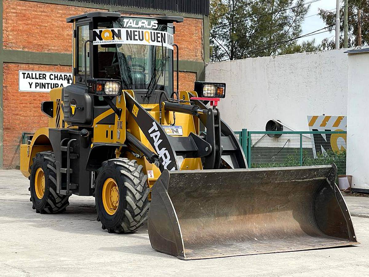 Pala Cargadora Taurus CTX926 4X4 1M3 2022 - Año: 2022 - Agroads