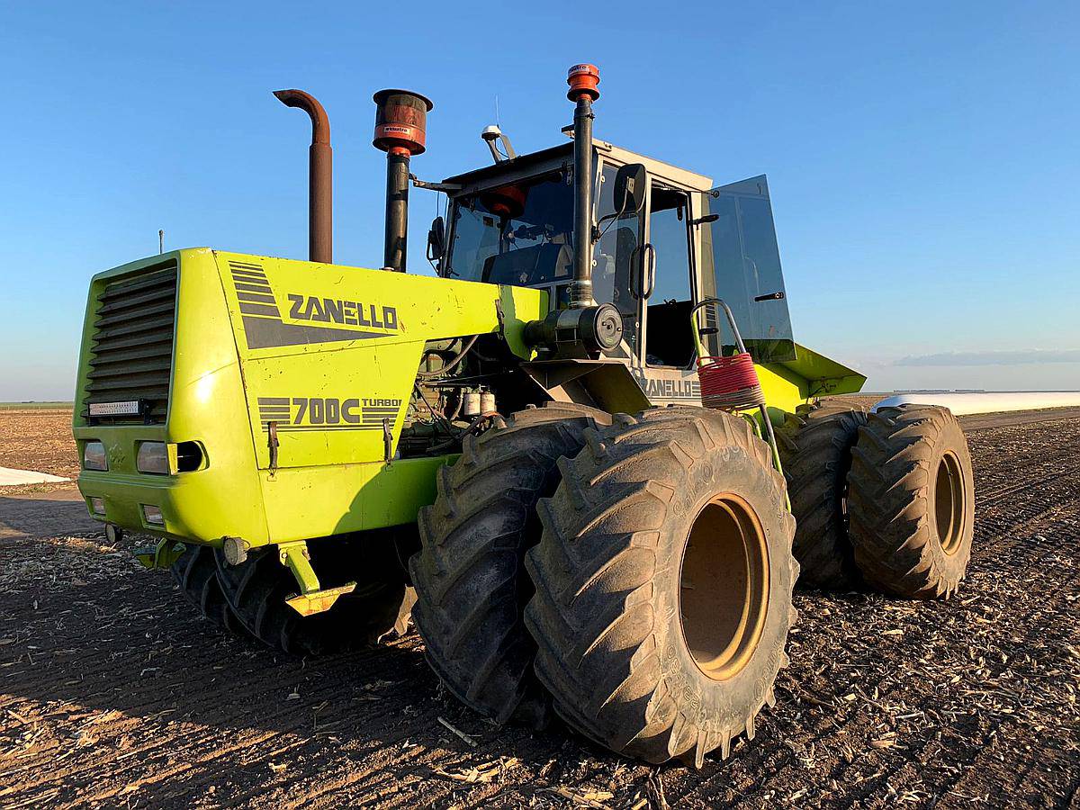 Zanello 700c , Duales 23.1x30 - Año: 1998 - Agroads