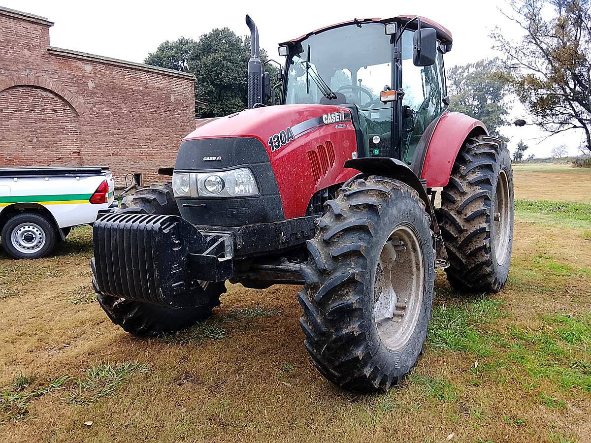 Tractor Case IH, Farmall A130, 130 HP, 4wd, Paton, 2014. - Agroads