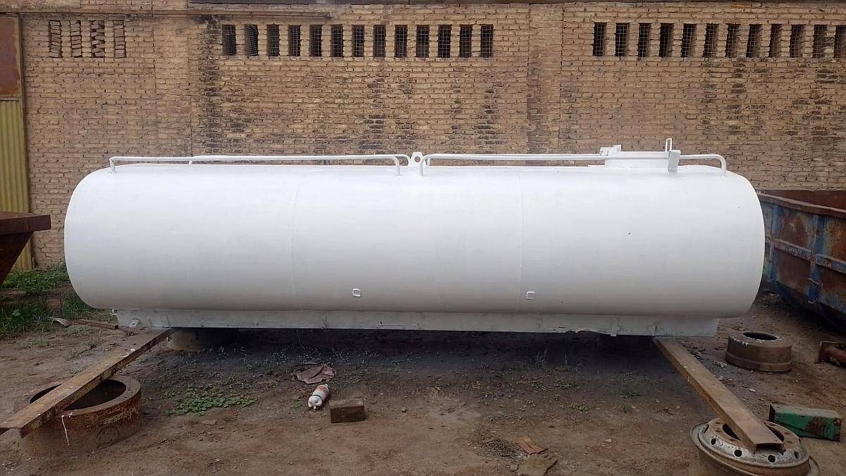 Cisterna de Chapa Capacidad 10.000 Litros - $ 2.250.000 - Agroads