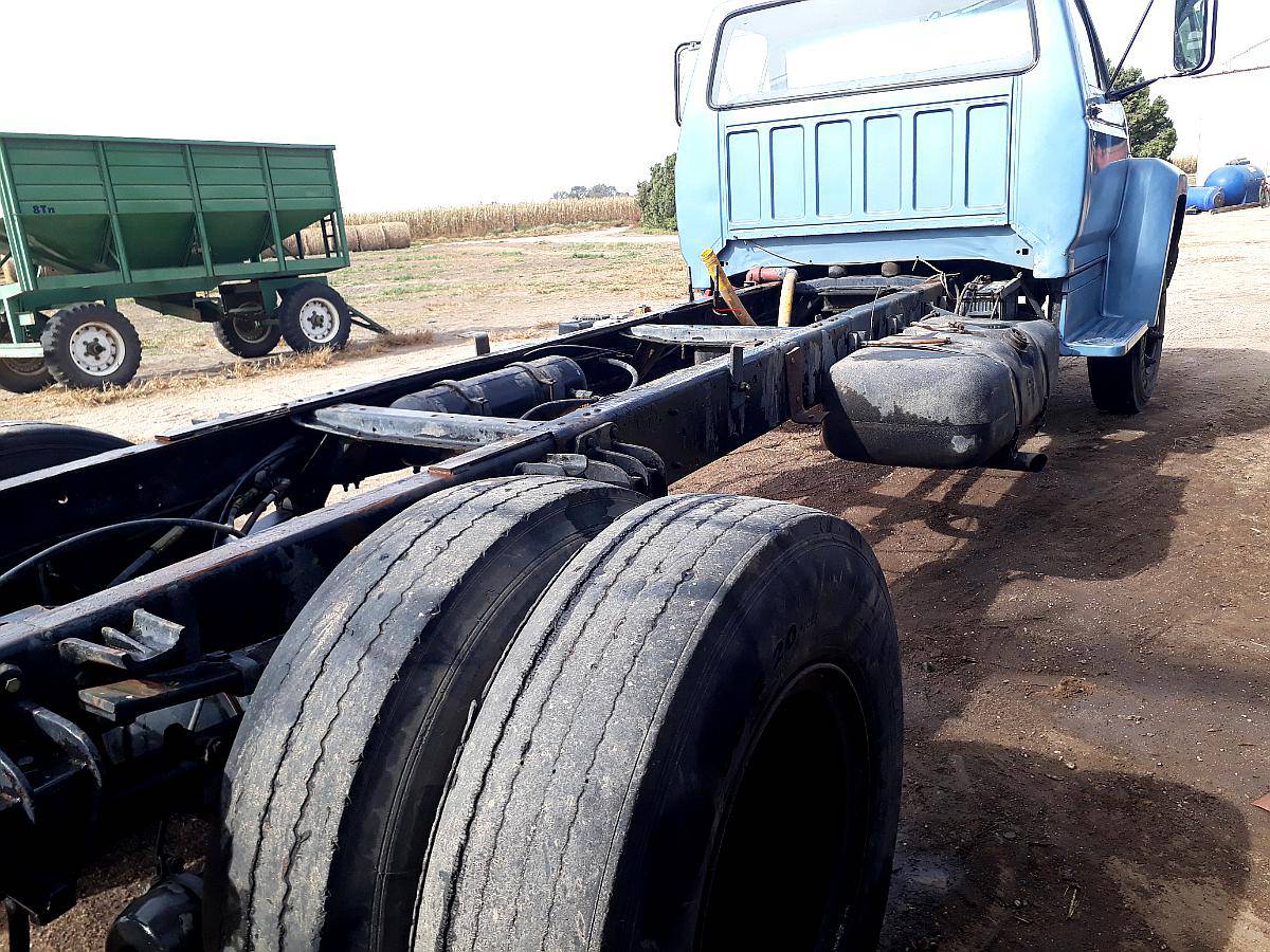 Ford 700 año 1990 Chasis Solo Impecable - Año: 1990 - Agroads