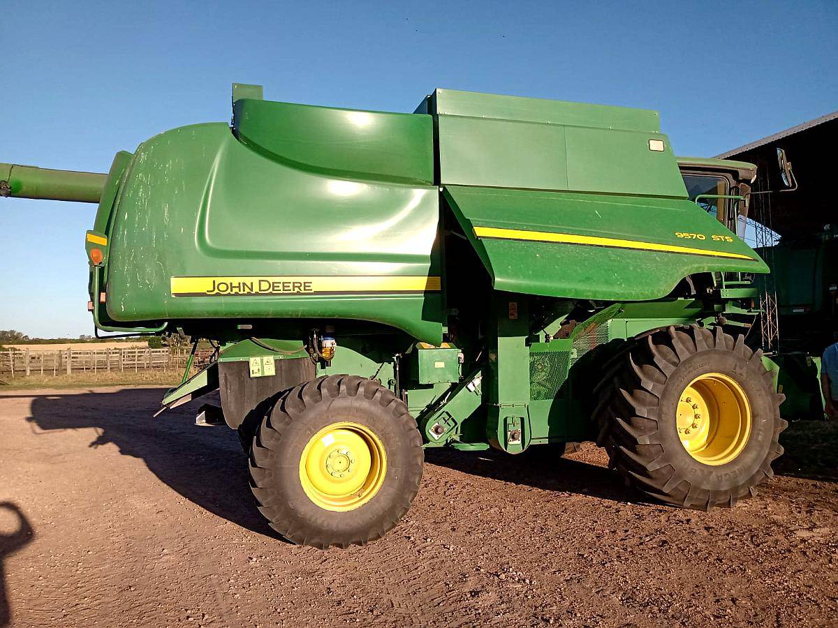 John Deere 9570 STS Plat 25 Pies y Maicero JD 12 a 52. - Agroads