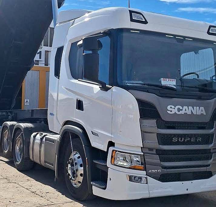 Scania Súper G420 año 2025 con 13.300 km 6X2 - Año: 2025 - Agroads