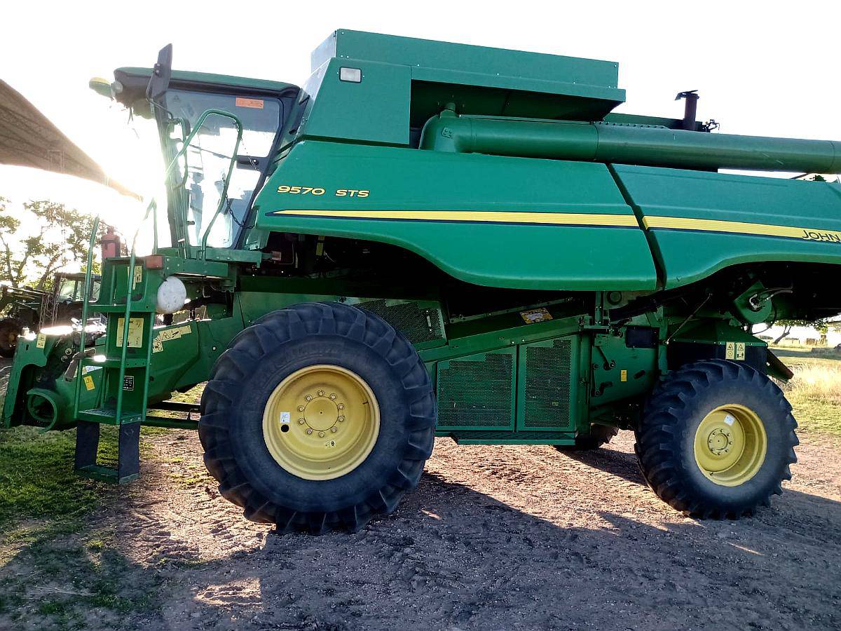John Deere 9570 STS Plat 25 Pies y Maicero JD 12 a 52. - Agroads