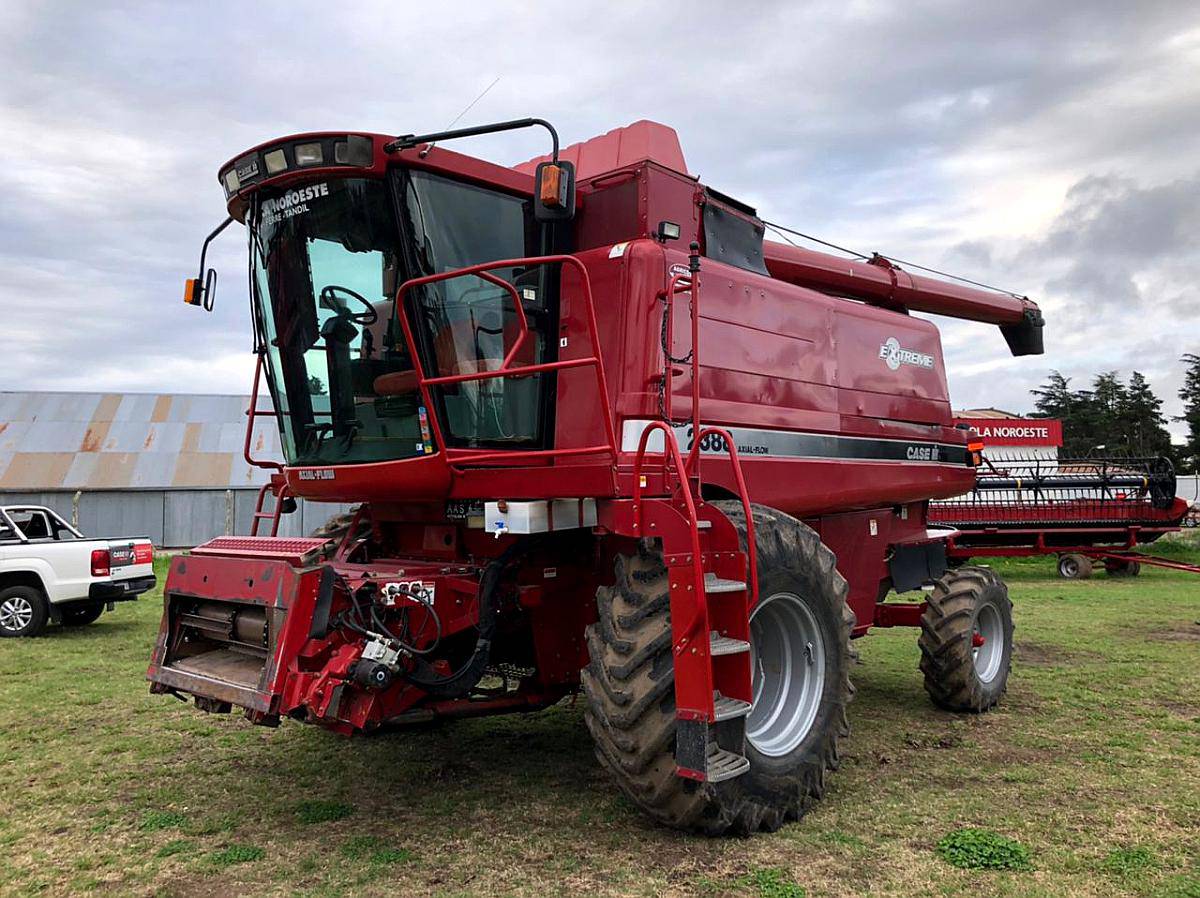 Cosechadora - Case IH - Axial Flow 2388 - año 2004 - Draper - Agroads