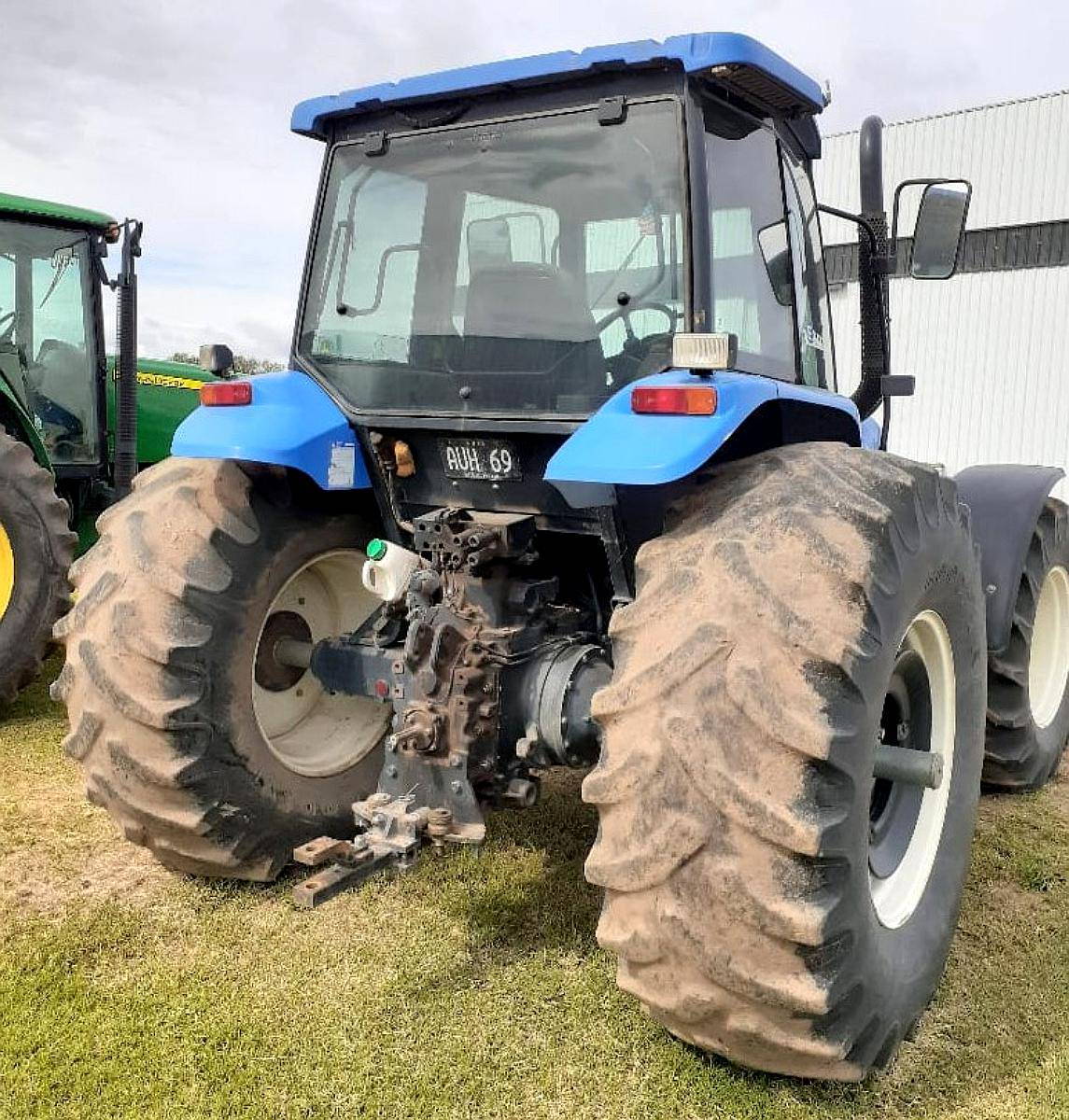 Tractor New Holland TM 150, Cabina Soid, 2007 - Año: 2007 - Agroads
