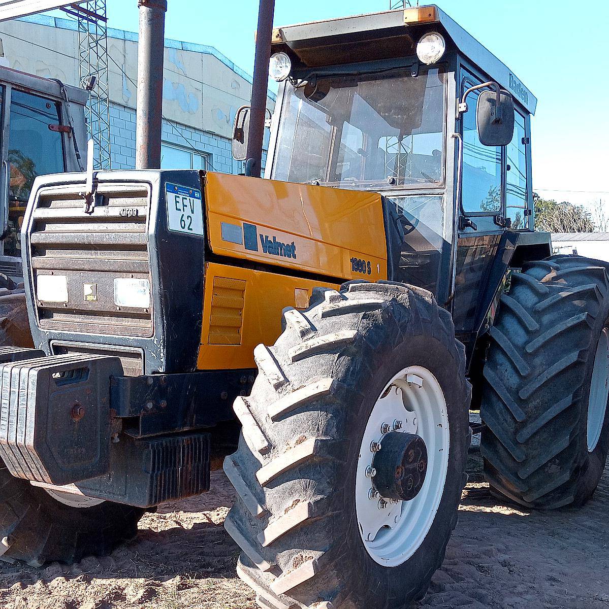 Tractor Valmet 1880 Doble Traccion - Año: 2000 - Agroads