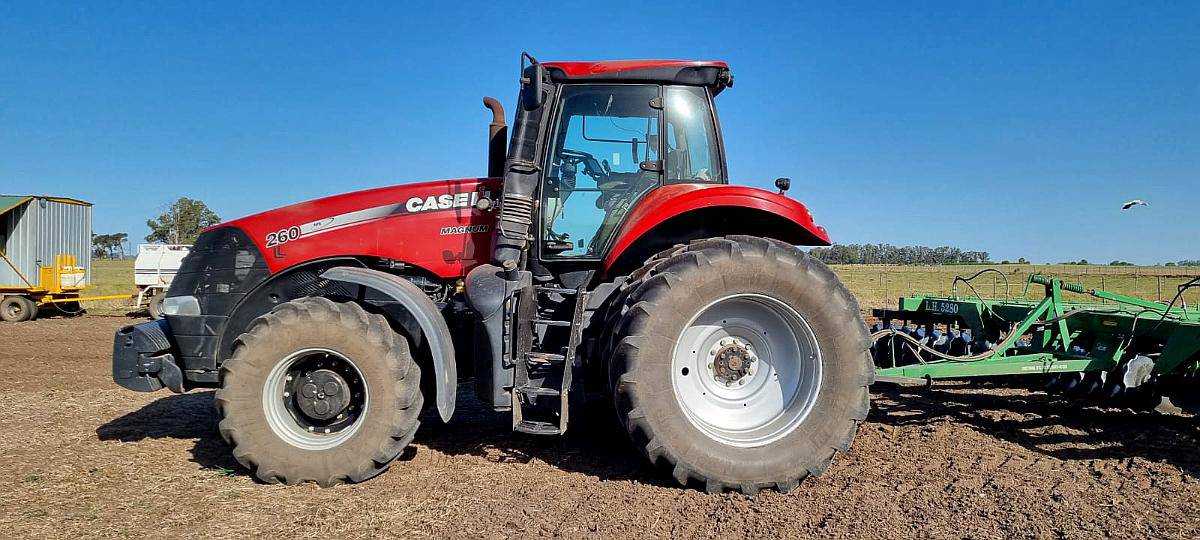 Case Magnum 260 Unico 4100 Hrs. - Año: 2017 - u$s 257.000 - Agroads