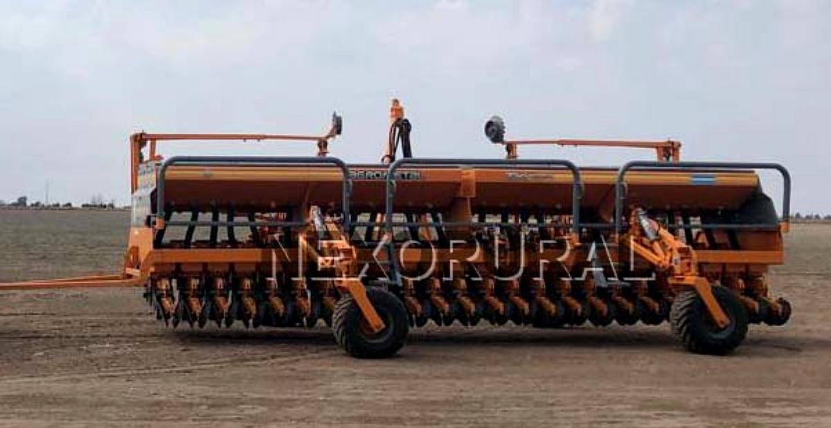 Agrometal TX Mega 24/35 Placa.variable en Siembra y Fertiliz - Agroads
