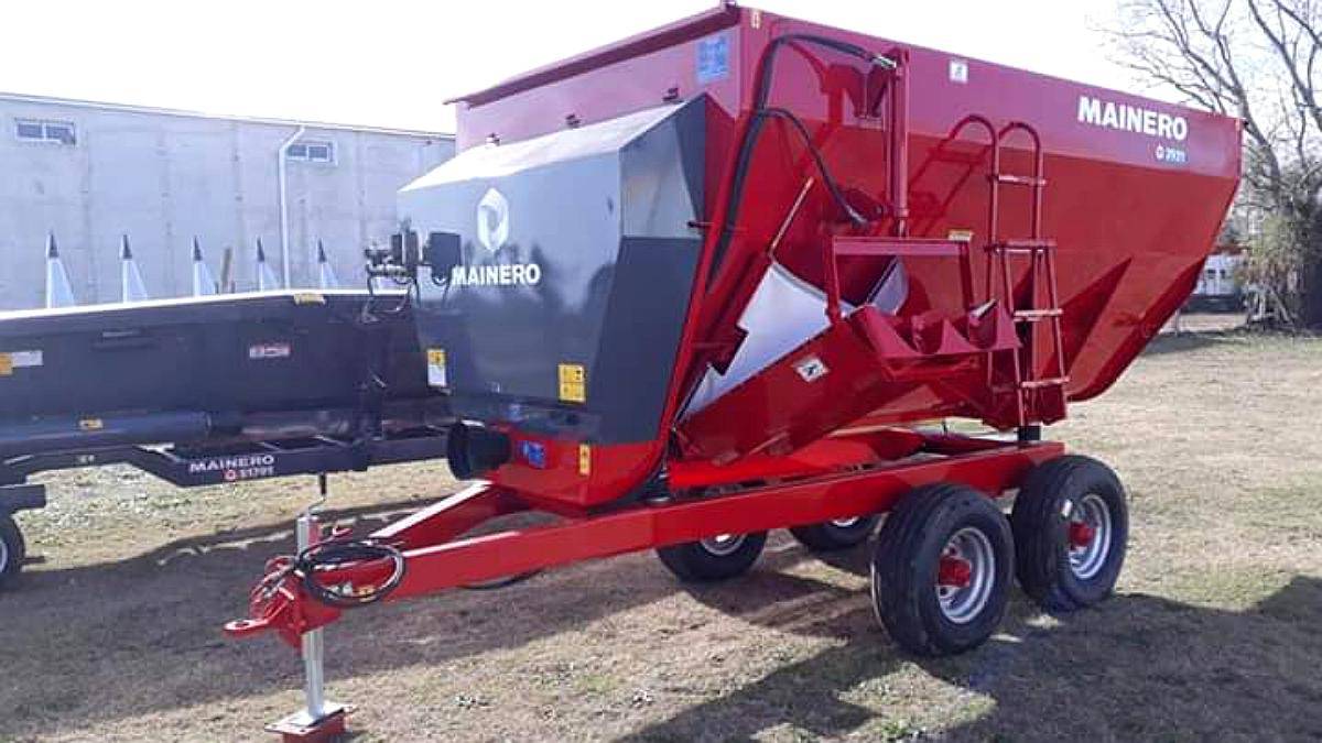 Mixer Nuevo Marca Mainero Modelo 2921 con Cubiertas - Agroads
