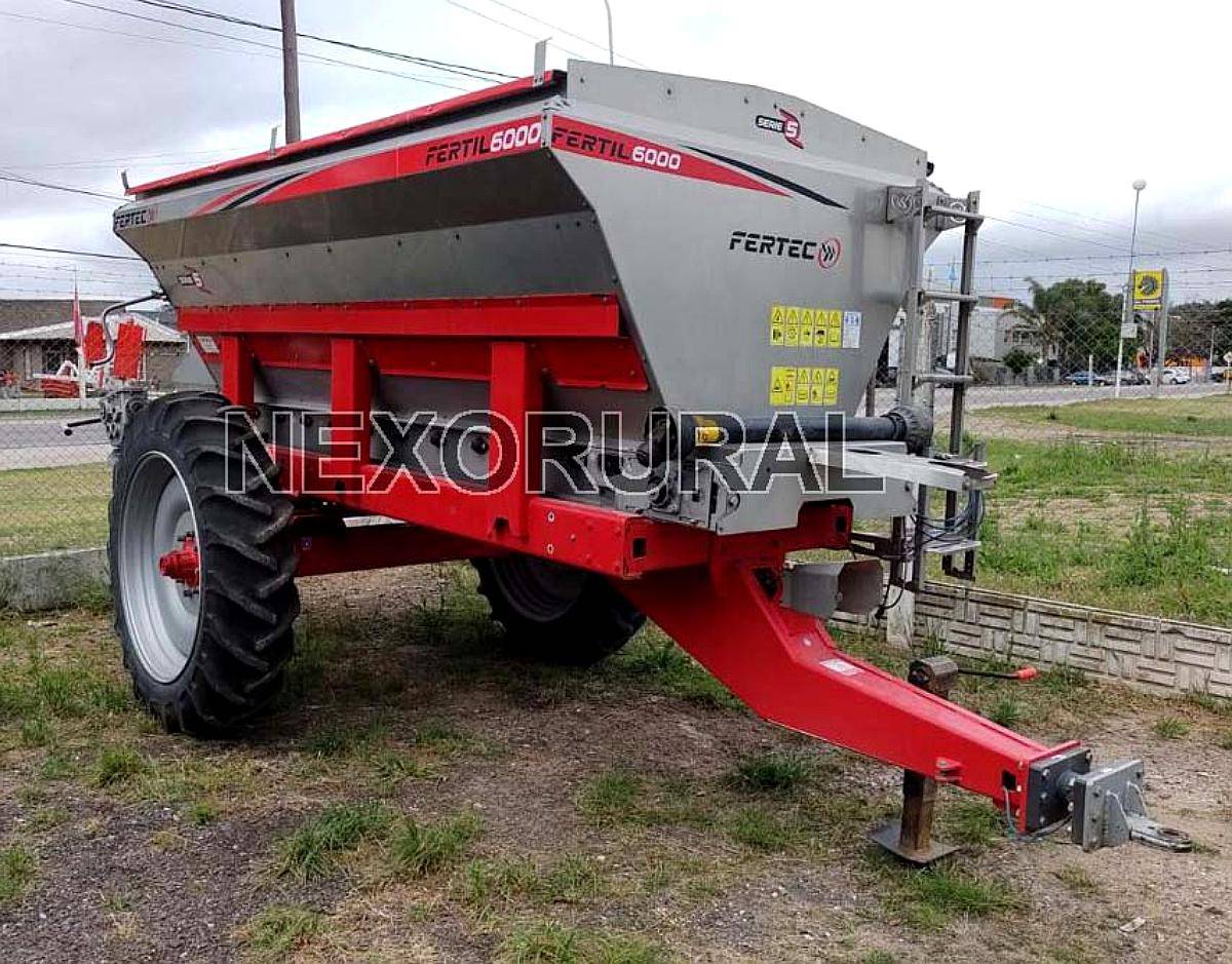 Fertec Fertil Serie 5 año 2017. 6 TON con Balanza Hook. - Agroads