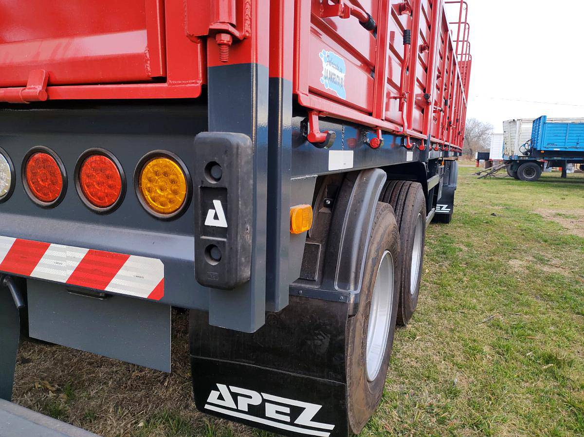 Acoplado Paletero Baranda Volcable - Año: 2022 - Agroads