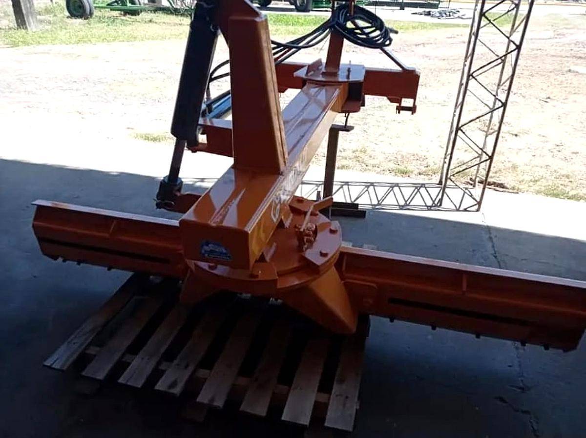 Niveladora Cinalli N3 CD de 2,14 Mts Trabajo de 3 Pts - Agroads