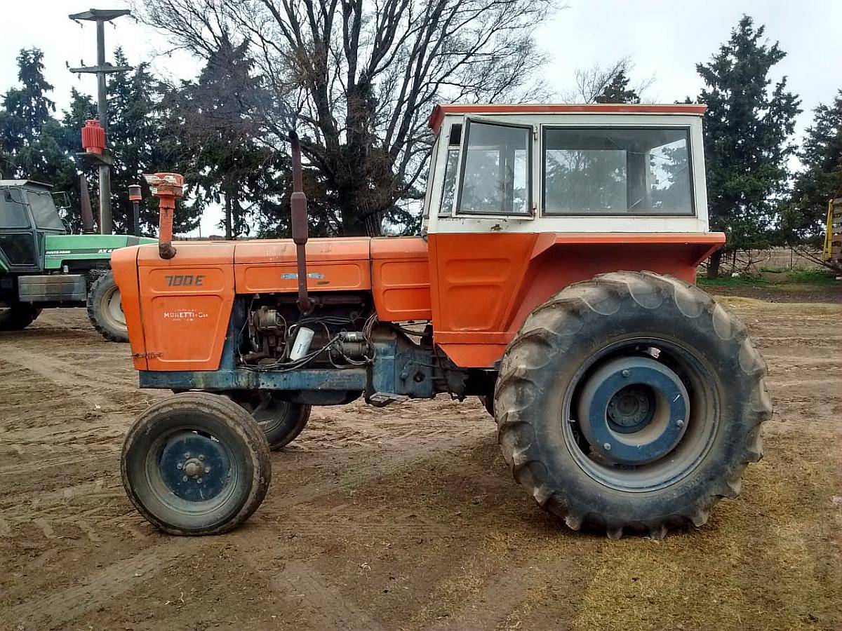 Fiat 700 e ST (70hp). - Año: 1984 - Agroads