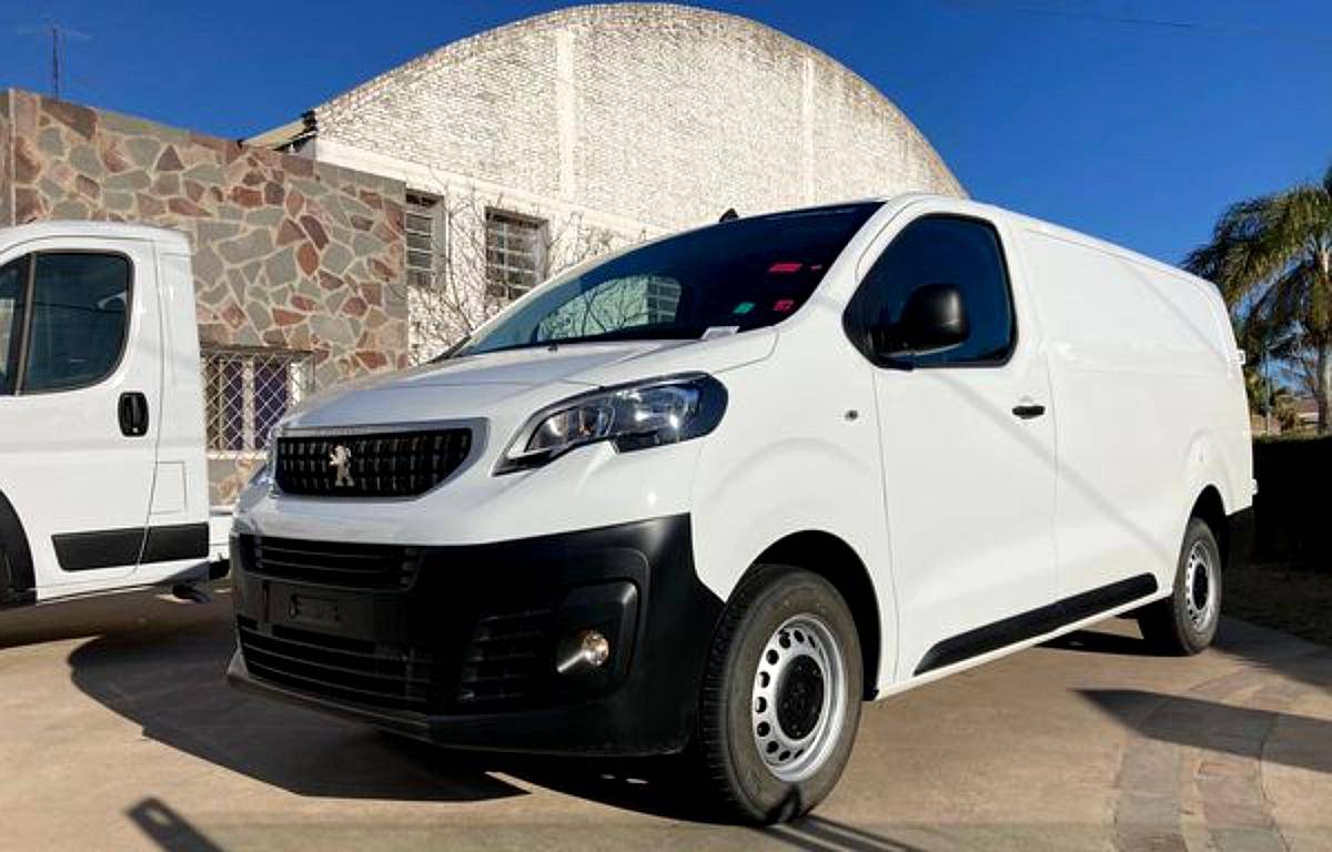 Expert 1.6 HDI Premium Furgon PLC 0km MY2022 Orio Hnos - Agroads