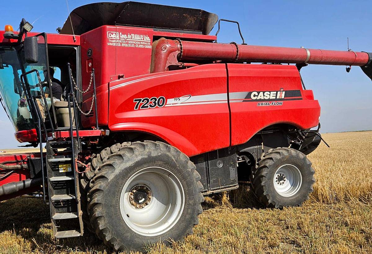 Cosechadora Case 7230 2014 - Draper Maizco de 40 - Agroads