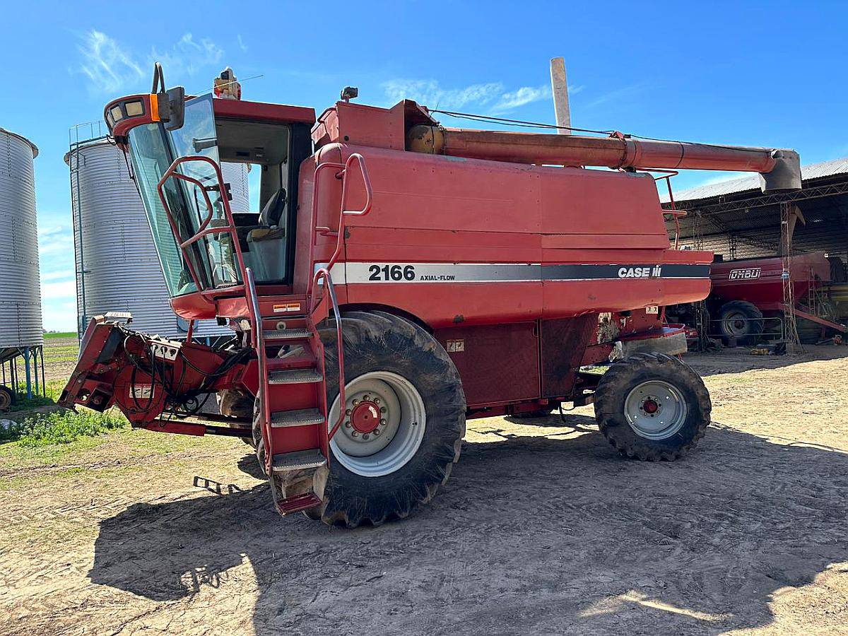 Case 2166 año 1997 - Año: 1997 - u$s 80.000 - Agroads