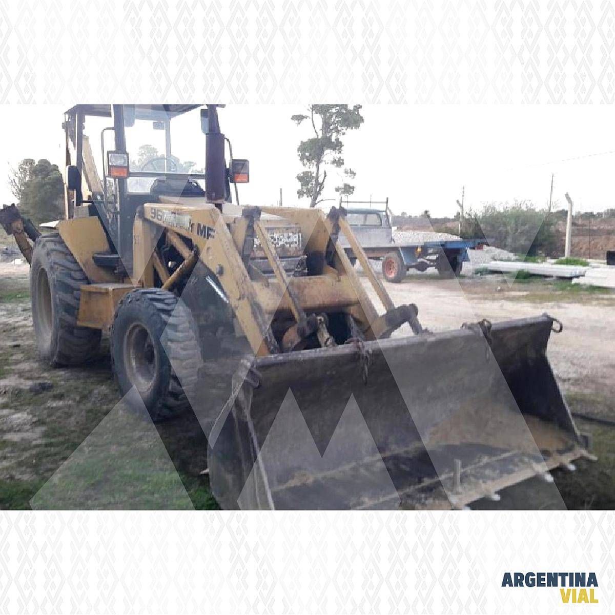 Pala y Retro Massey Ferguson 86 (id725) - Año: 2007 - Agroads