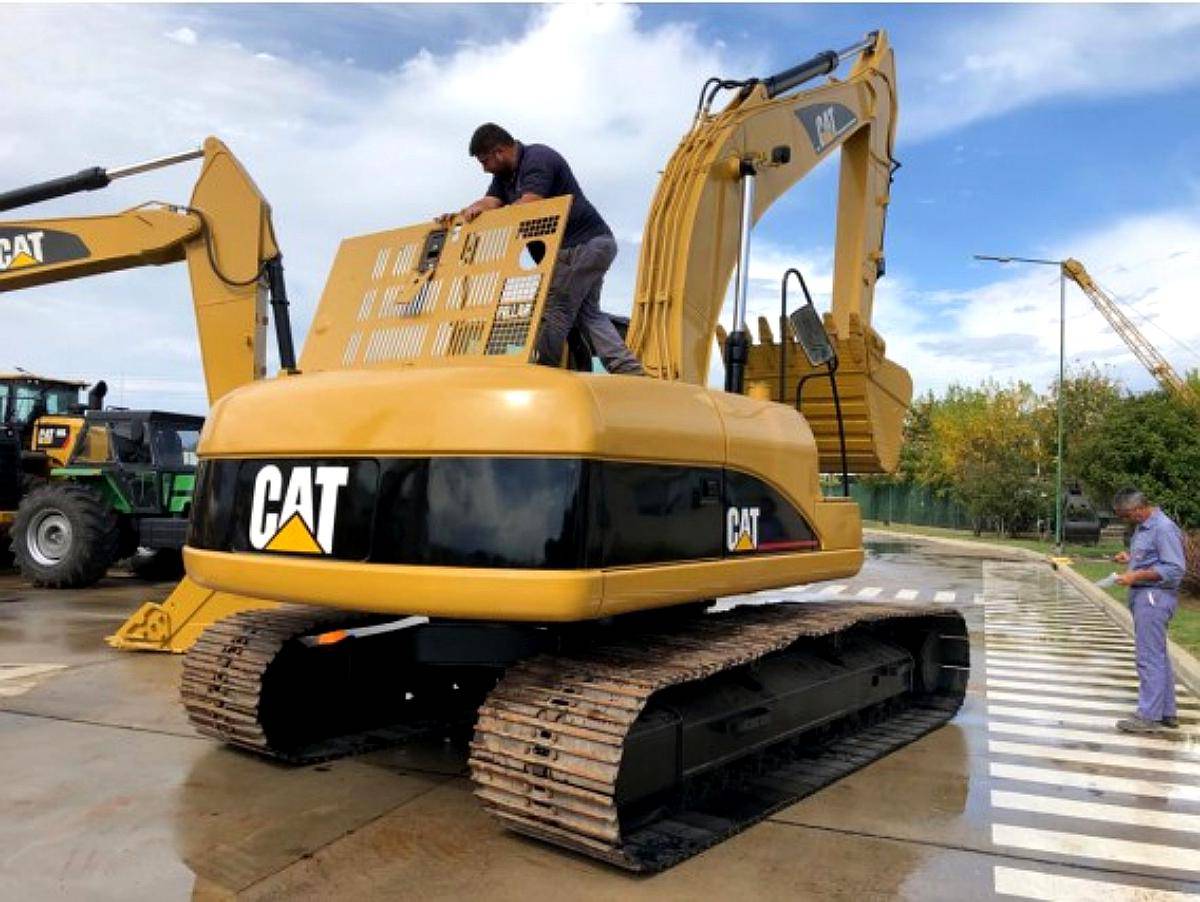 Excavadora CAT 320 C . - Año: 2006 - u$s 90.000 - Agroads