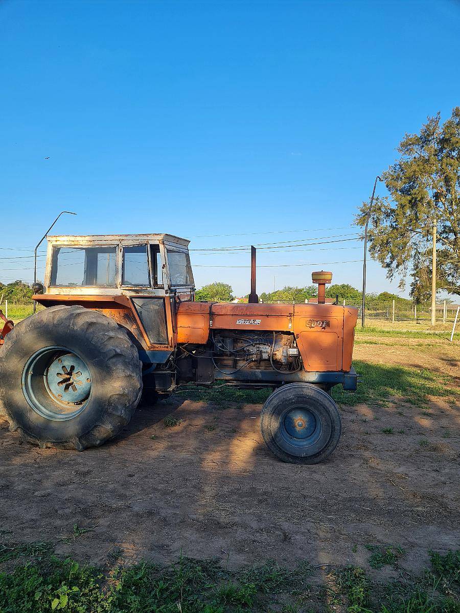 Vendo Tractor Fiat 900e - Año: 1979 - u$s 13.500 - Agroads