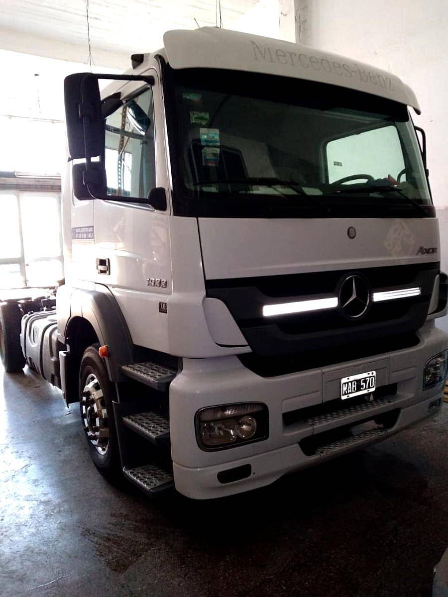 Mercedes Benz Axor 1933 Mitad de km Recorridos Vacío - Agroads