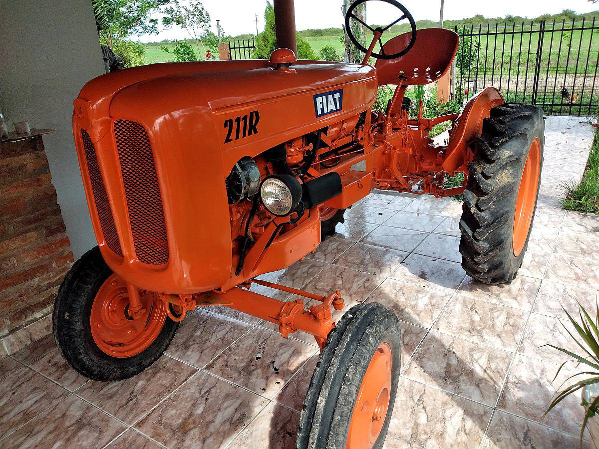 Tractor Fiat 211r Reparado Completo, Inmaculado - Agroads