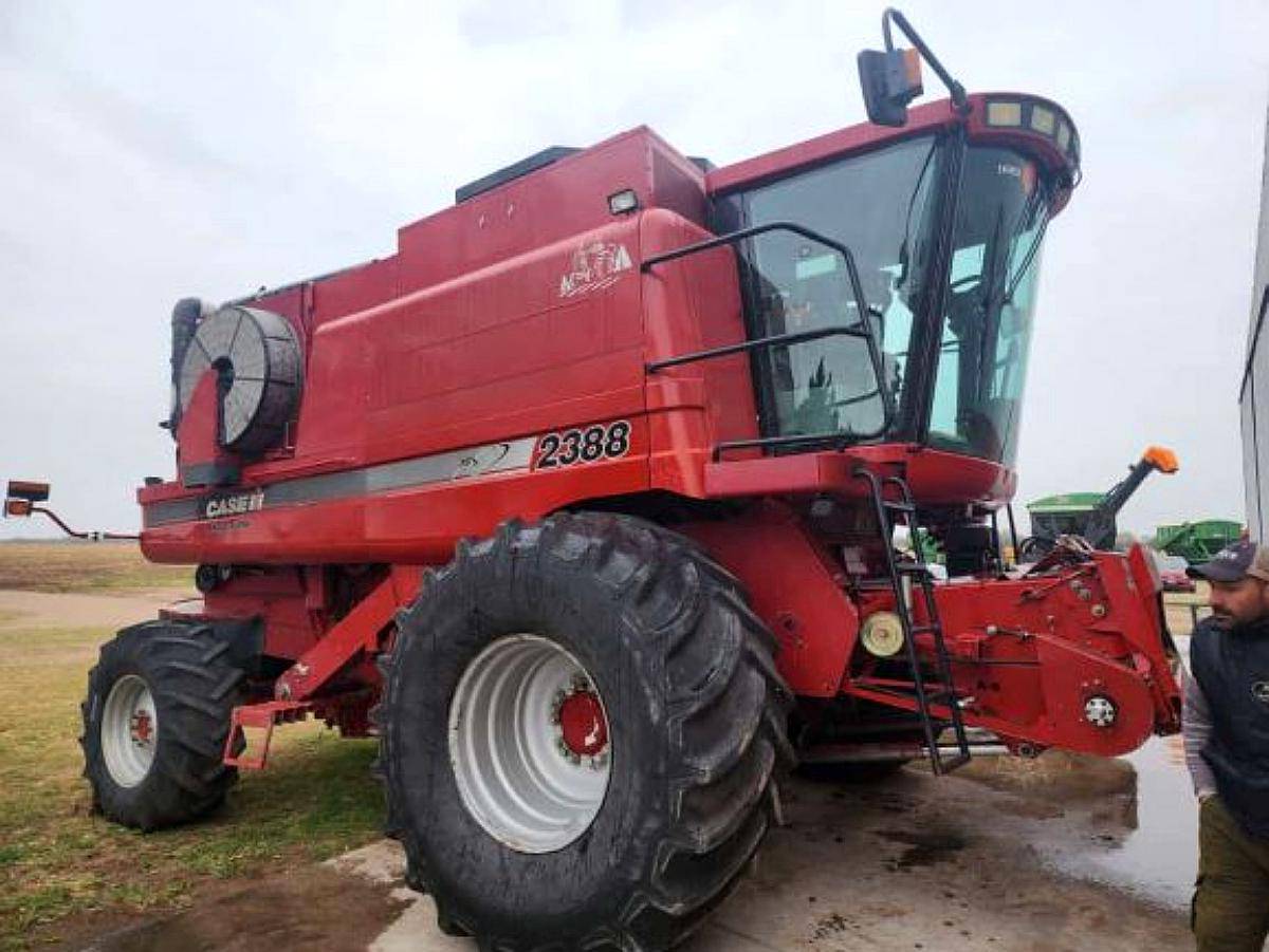 Case IH Axial Flow 2388 - año 2010 - Año: 2010 - Agroads