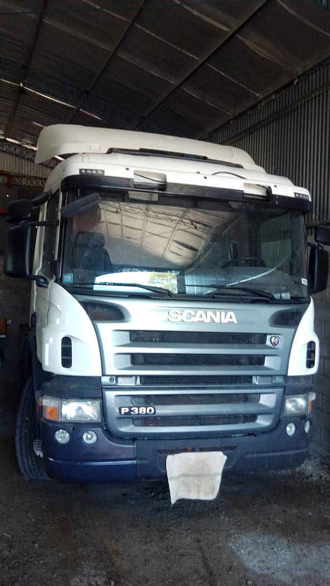 Camión Scania P380 8X4 - Año: 2009 - u$s 90.000 - Agroads