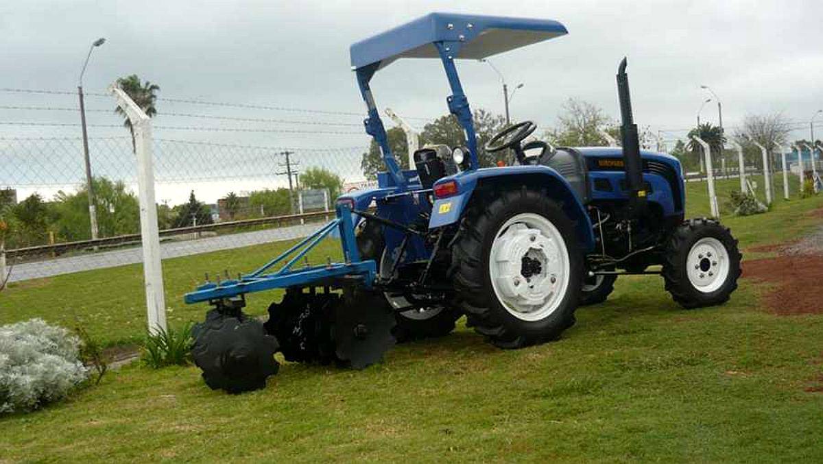 Tractor Lovol 254 Doble Traccion - Año: 2018 - u$s 9.800 - Agroads