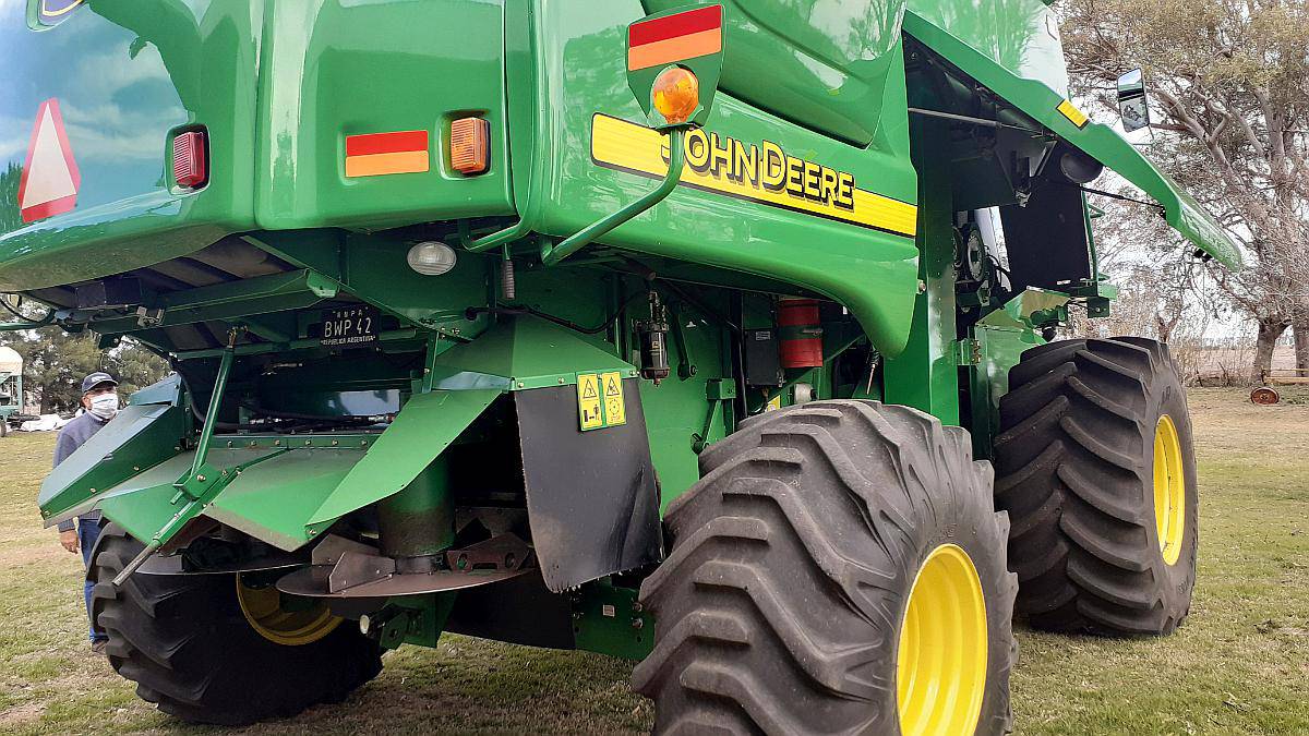 Jhon Deere 9650 con 1300 Hs - Año: 2010 - Agroads