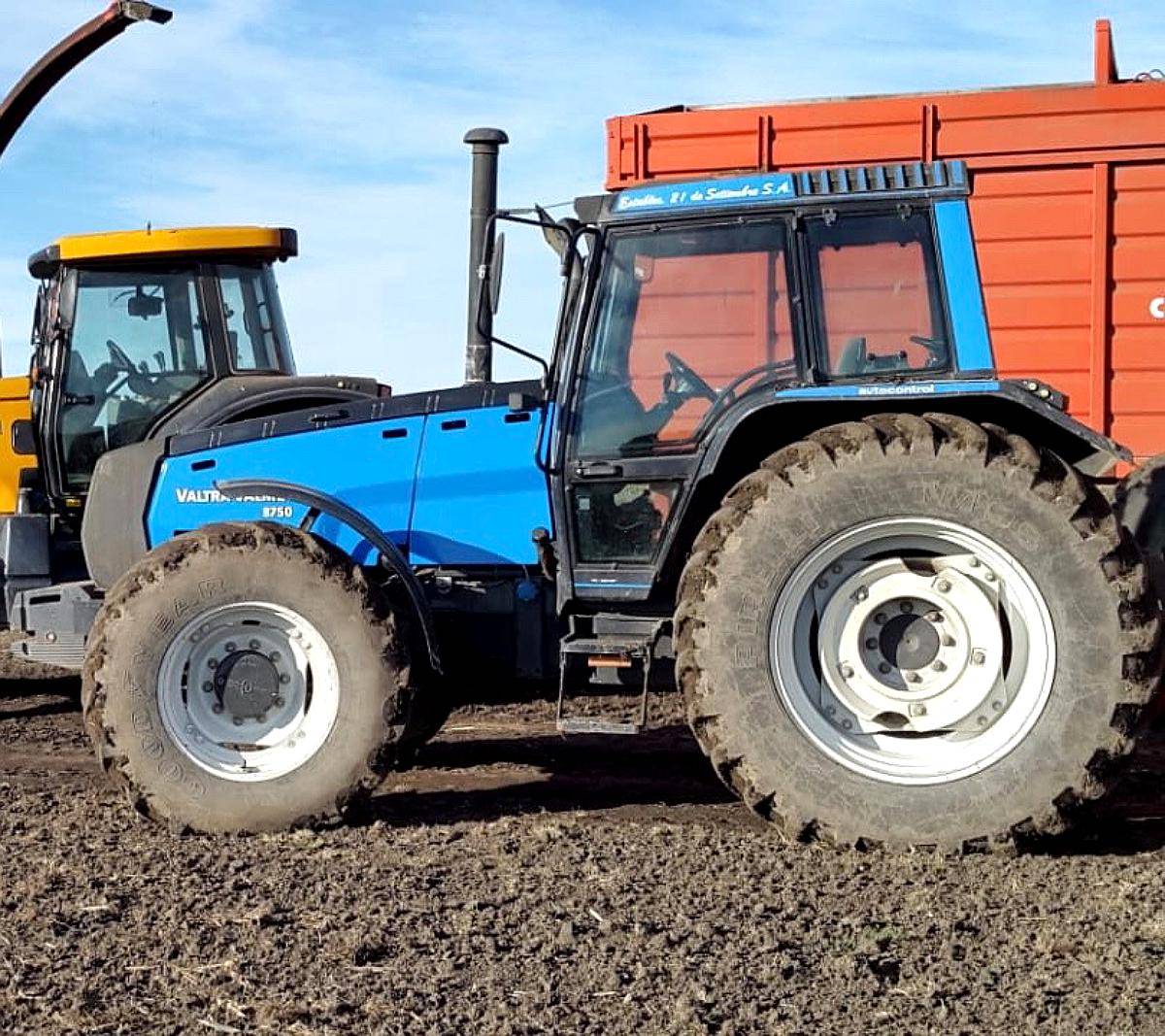 Tractor Valtra-valmet 8750 - Usado - Twin Trac - Excelente - Agroads