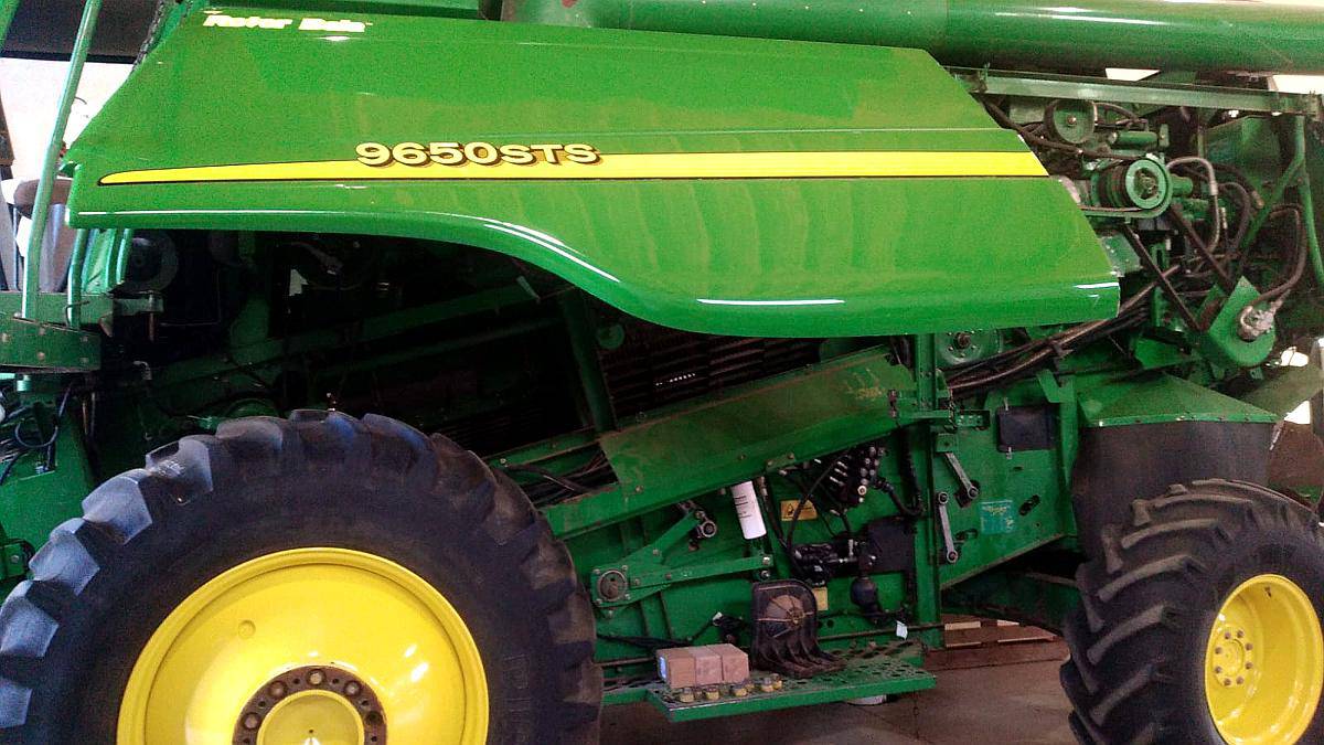 Cosechadora JD 9650. 2wd. Dual. 30 Pies. 2007. Disponible. - Agroads
