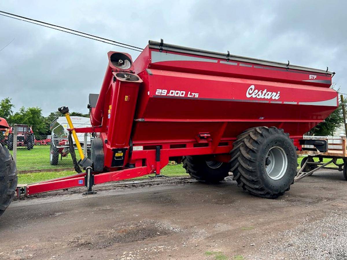 Tolva Autodescargable Cestari de 29000 Lts - Año: 2018 - Agroads (cod ...