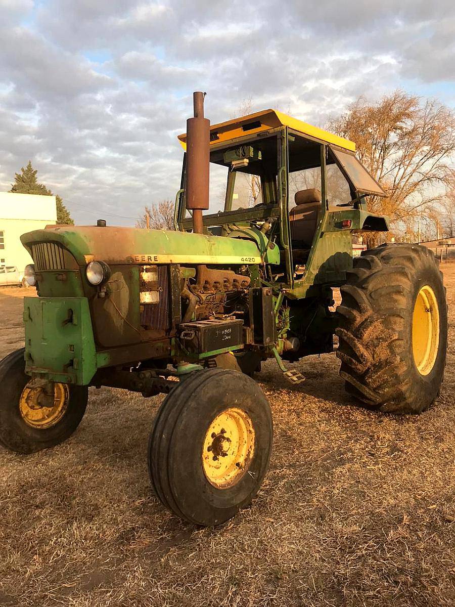 Tractor John Deere 4420 - Agroads